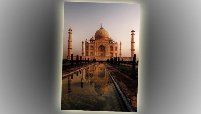 Dawn at the Taj Mahal by Barry Singer – Saskatoon Photography Club